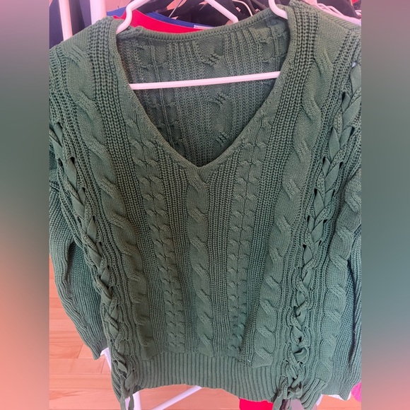 Sweaters | Green Cable Knit Sweater S | Poshmark